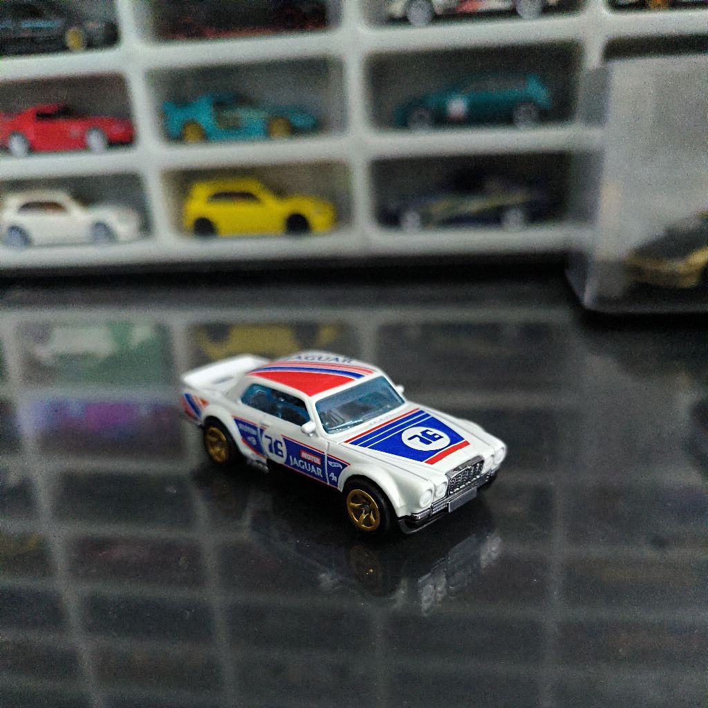 Hot Wheels Jaguar XJC V12 Coupe Tayar Getah | Shopee Malaysia