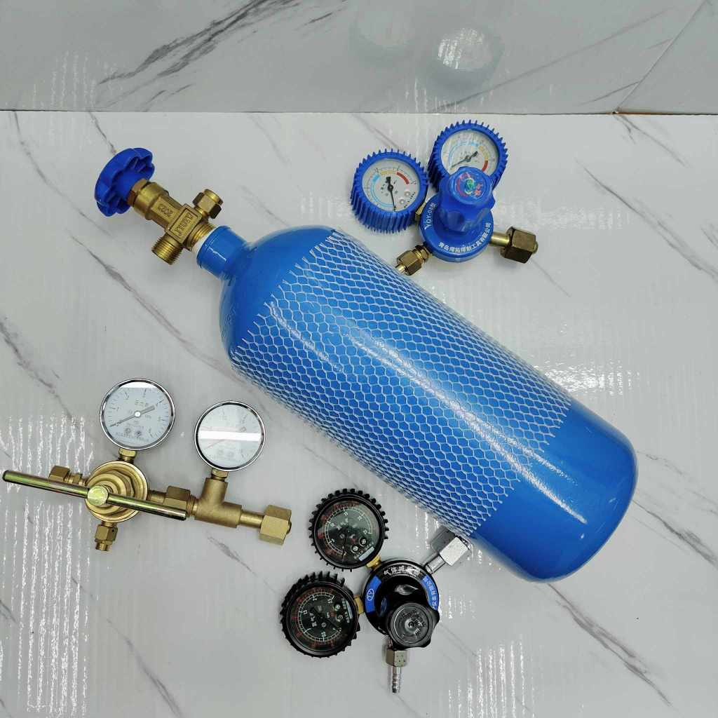 ( NITROGEN / OXYGEN ) gas cylinder portable mini 4L outdoor use air ...