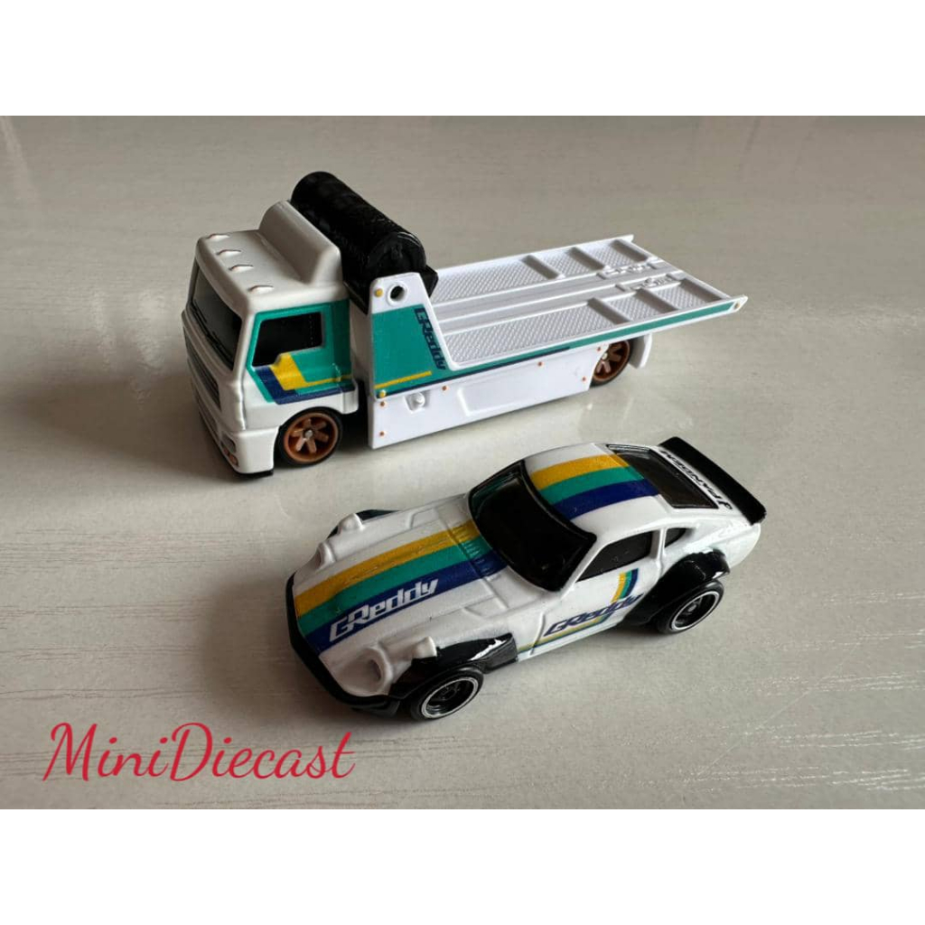 HW Premium Collector Display Set (Greddy livery) - Datsun 240Z, Pandem ...