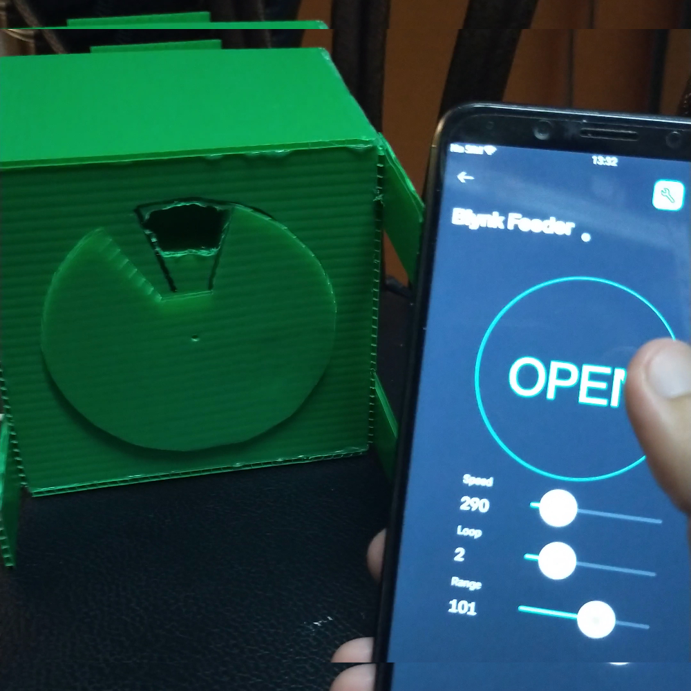 Arduino IoT Apps Blynk Project ESP8266 Portable Animal Cat Fish Feeder Servo Projek RBT Tahun ...