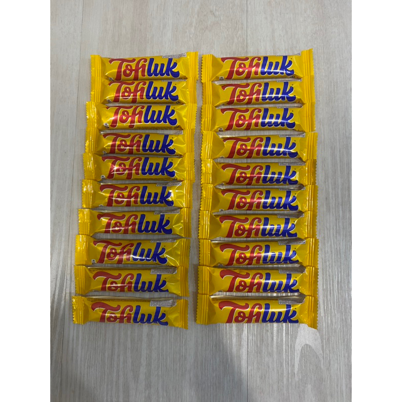 Tofiluk biscuit bar enrobed in caramel & milk (20pcs x 10g) | Shopee ...