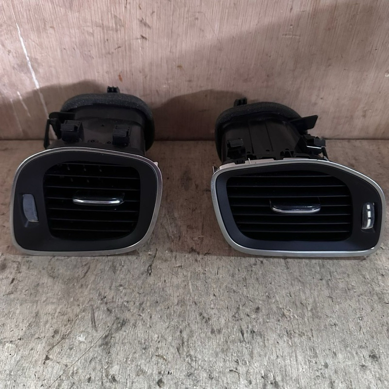 🇯🇵VOLVO V40 T4 2014 AIRCOND VENT IMPORTED FROM JAPAN USED | Shopee Malaysia