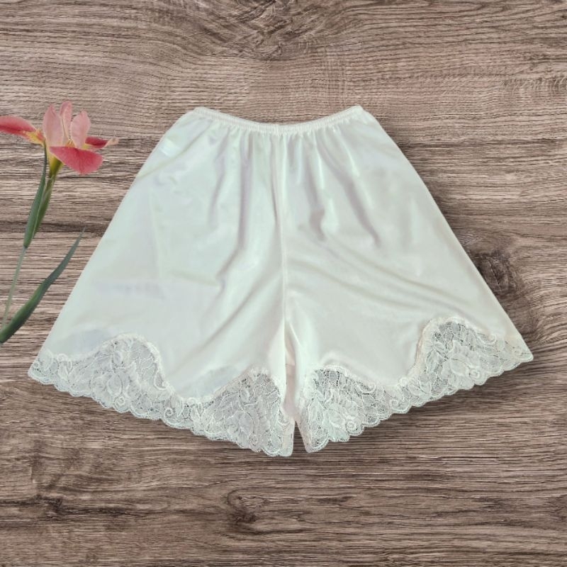 LLS210 (S to M) Wing Nylon tap pant with lace | Shopee Malaysia