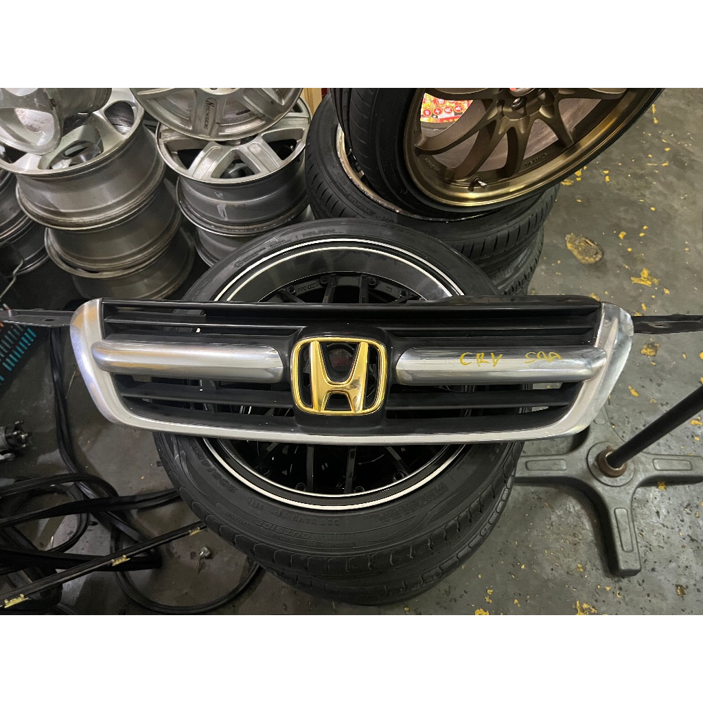 HONDA CRV RD5 S9a Grill with gold emblem | Shopee Malaysia