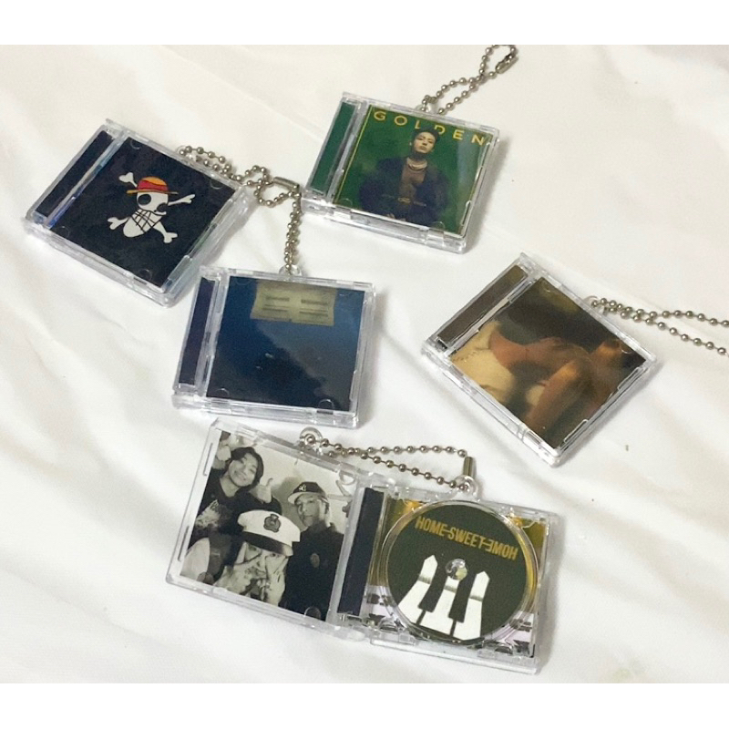 MINI ALBUM KEYCHAIN (with nfc tag) | Shopee Malaysia