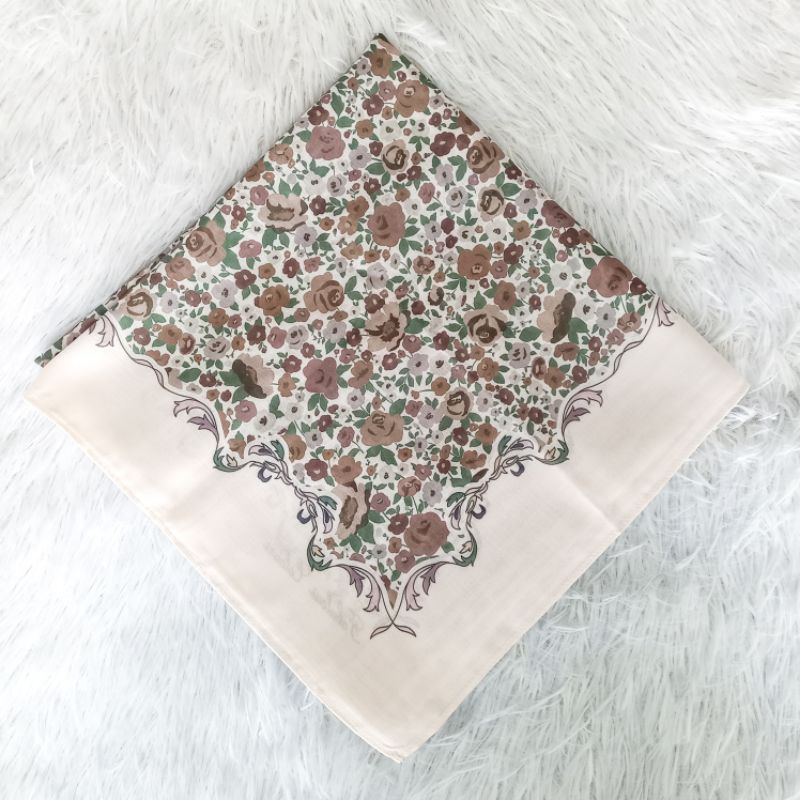 Tudung Bawal Cotton Voile Premium Printed Corak Bidang 45 | Square ...
