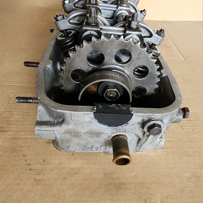 Isuzu G200 2.0 cylinder head REBUILD | Shopee Malaysia