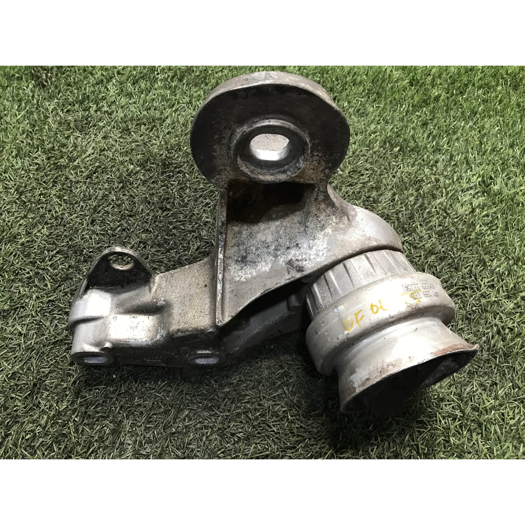 Audi A6 C6 2004-2011 Engine Mounting Bracket RH (4F0199352E)(BDW 2.4 ...