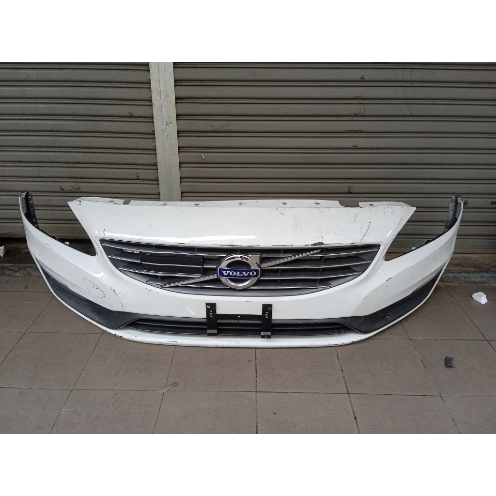 USED VOLVO S60 / V60 Bumper Depan JAPAN HALFCUT FRONT KIT BUMPER ...