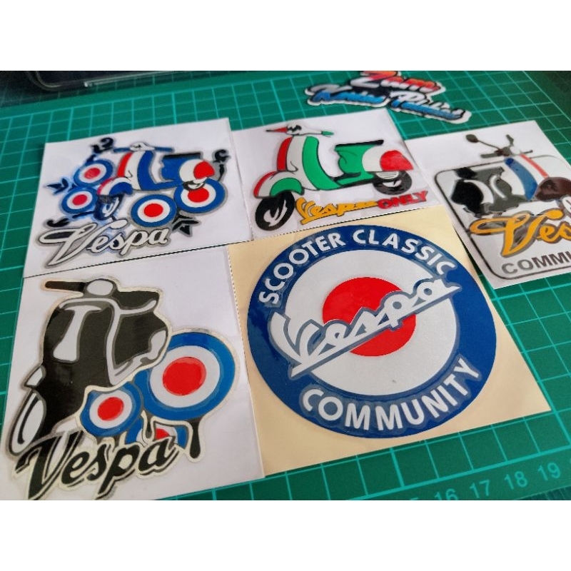 STICKERS VESPA COMMUNITY STICKER CUTTING CHROME PANTUL CAHAYA STICKER ...