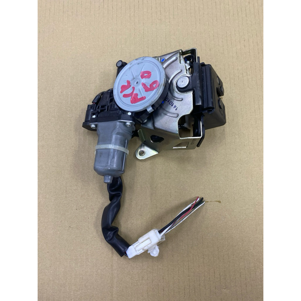 Toyota Estima ACR50 Rear Bonet Lock | Shopee Malaysia