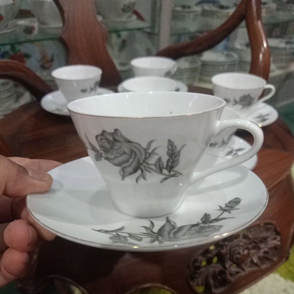 TEA SET BUNGA ROS HITAM ( VINTAGE ) | Shopee Malaysia