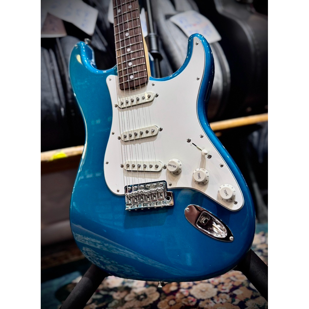 Fender Japan FSR Collection Traditional Late 60s Stratocaster Guitar ...