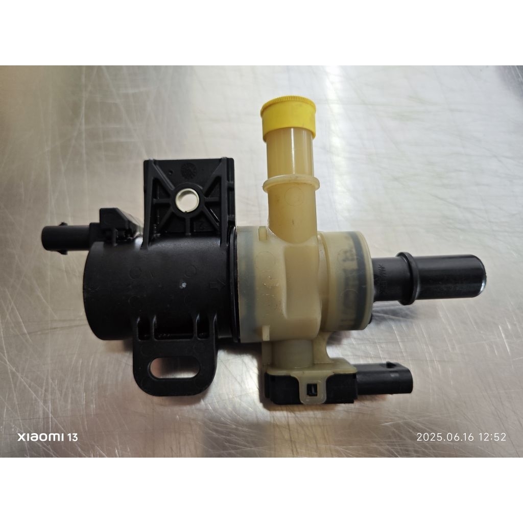 Volvo Valve Genuine Volvo Part | Shopee Malaysia