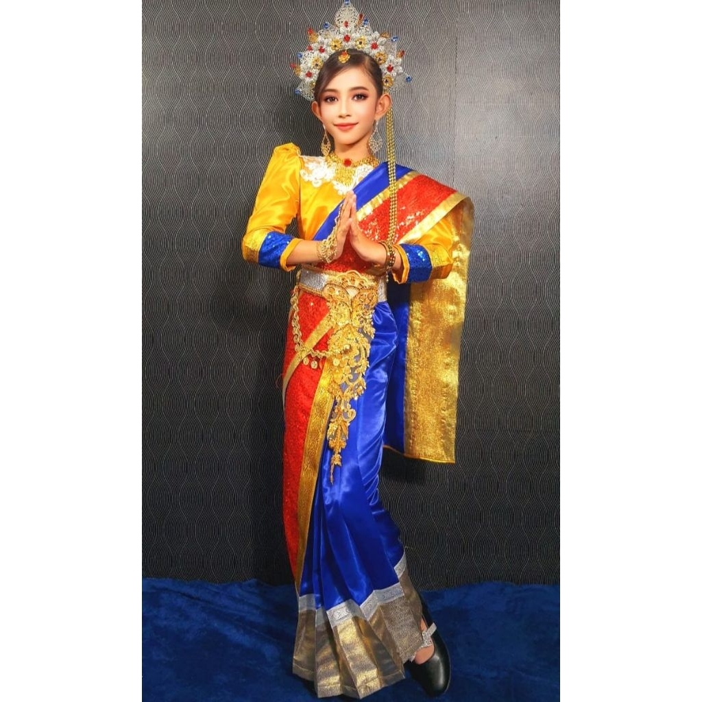SAREE. Baju merdeka. Sare | Shopee Malaysia