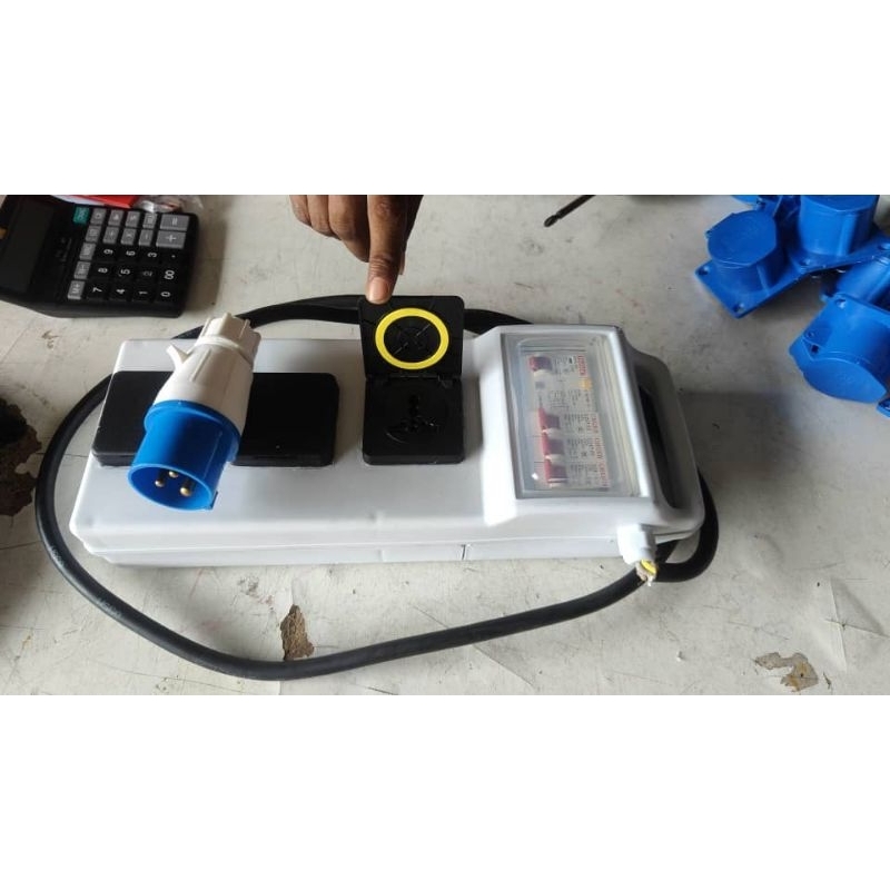 Portable distribution box 220V DB BOX JUNCTION BOX with Universal Waterproof Industrial Socket ...