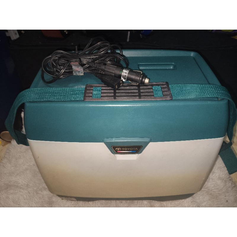 TOYOTA COOLER BOX @ FRIDGE ORIGINAL TOYOTA JAPAN | Shopee Malaysia