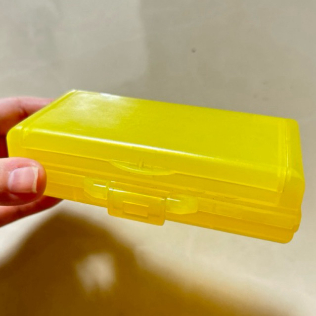[2ndhand] Daiso yellow double-sided storage pill case, multi ...