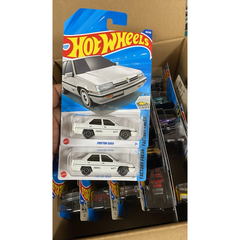 Sales Hot Wheels cars Case B 2025 - Saga Putih | Shopee Malaysia