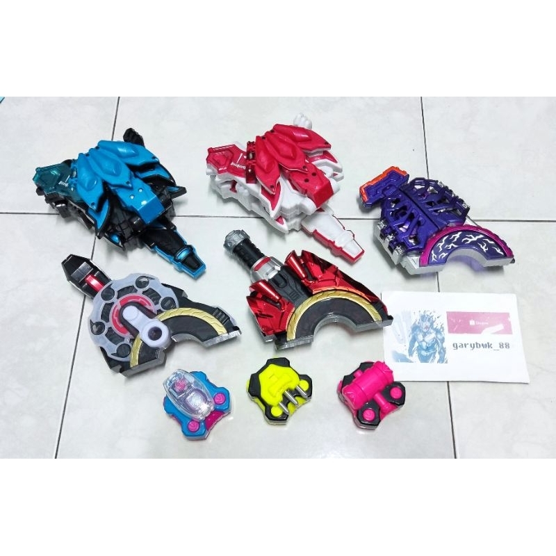 [STOCK READY][USED]BANDAI KAMEN RIDER GEATS DX RAISE BUCKLE MAGNUM BOOST ZOMBIE BEAT MONSTER ...