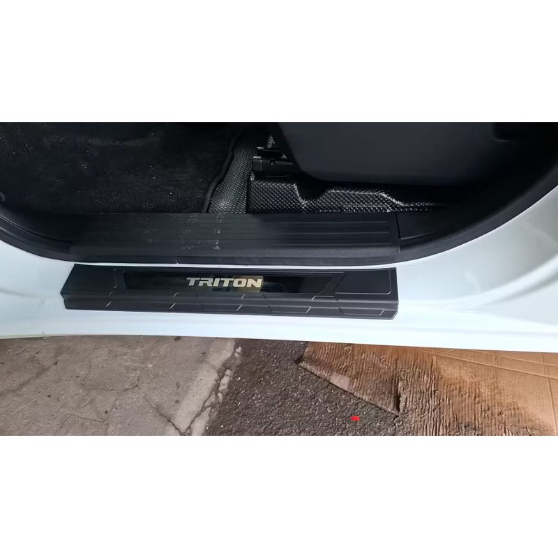 Mitsubishi Triton 2024 2025 2026 side step cover triton Door Step Side ...