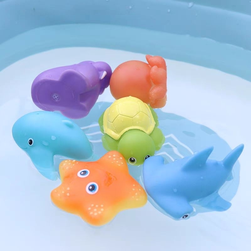 Baby pinch called boys and girls bathing toys baby children playing ...