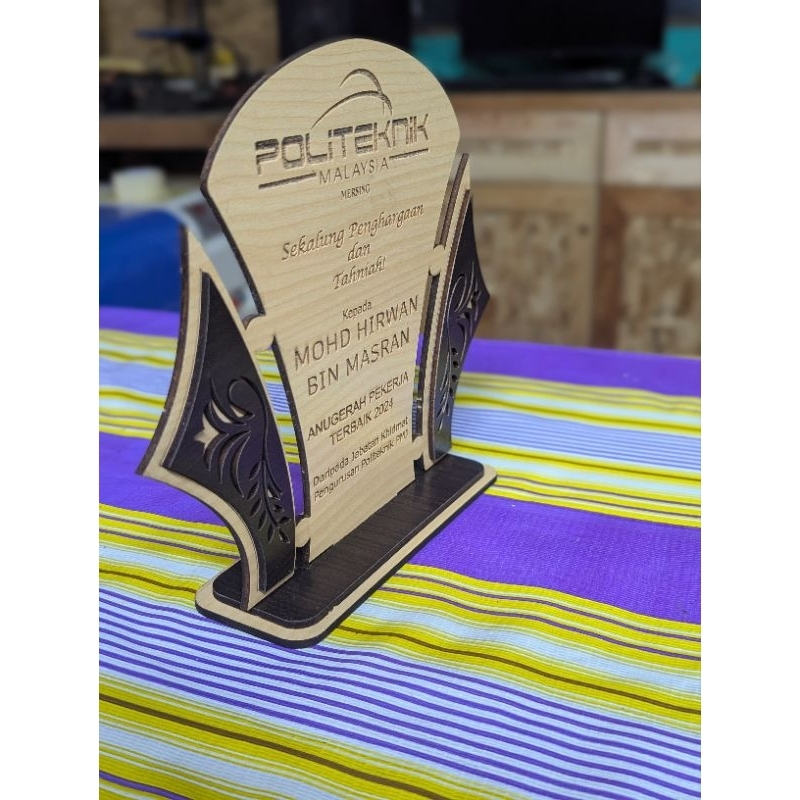 Plaque kayu award Trophy cendrahati kayu | Shopee Malaysia
