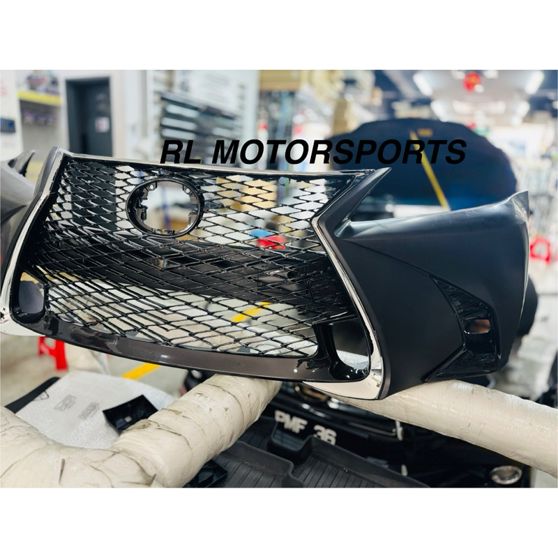 Lexus GS250 GS350 GS450 2012 - 2017 convert 2017 GS F Sport front ...