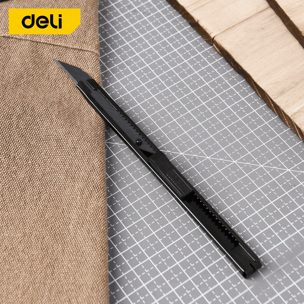 DELI Cutter with Self Locking Button Design (9mm / 30° / SK5) DL007H ...