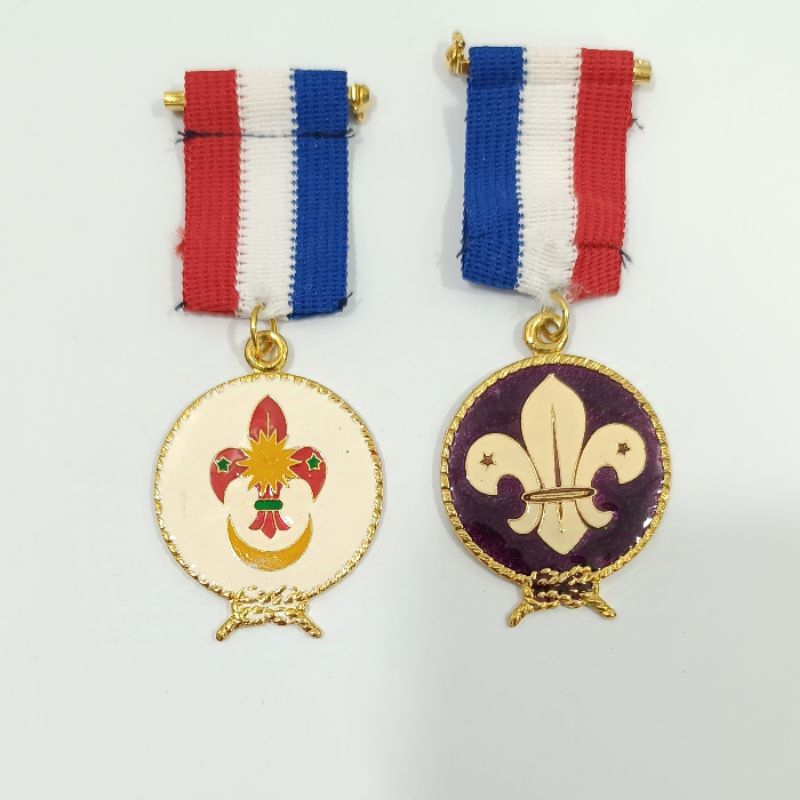 Pin Cenderamata Pengakap Malaysia dan WOSM | Shopee Malaysia