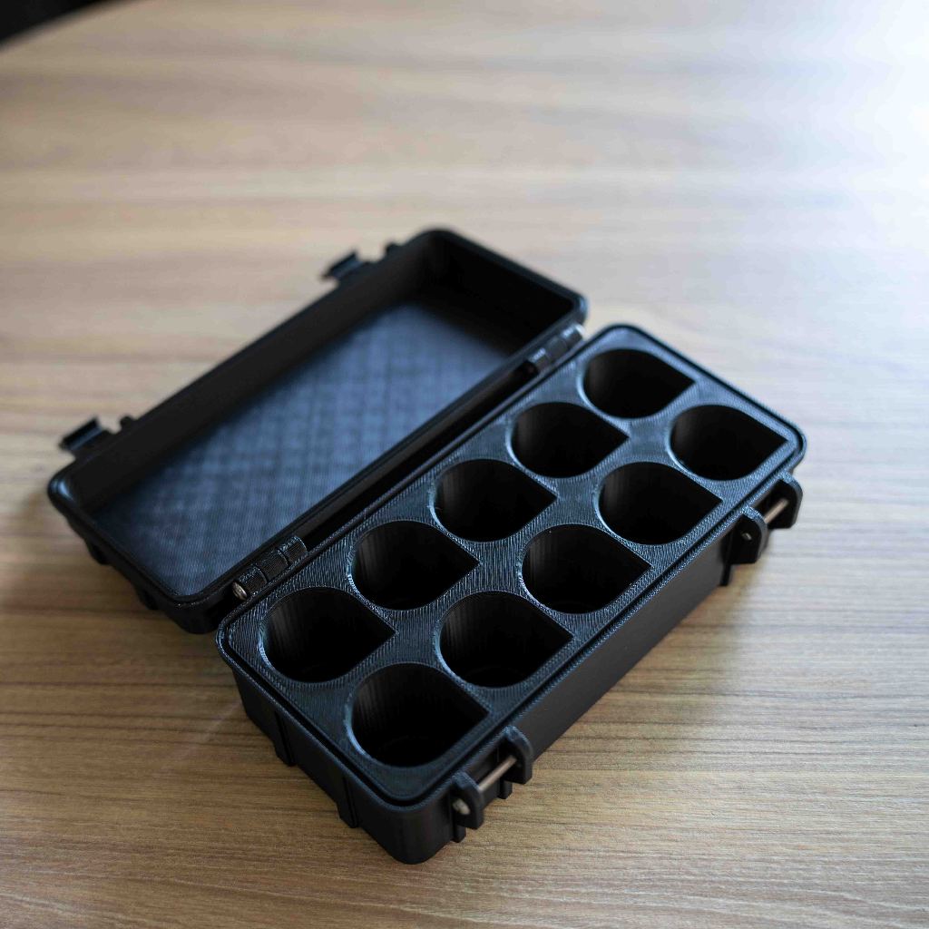 GDS Design Rugged 135/35mm Film Storage Carrying Case and Can Store Up ...