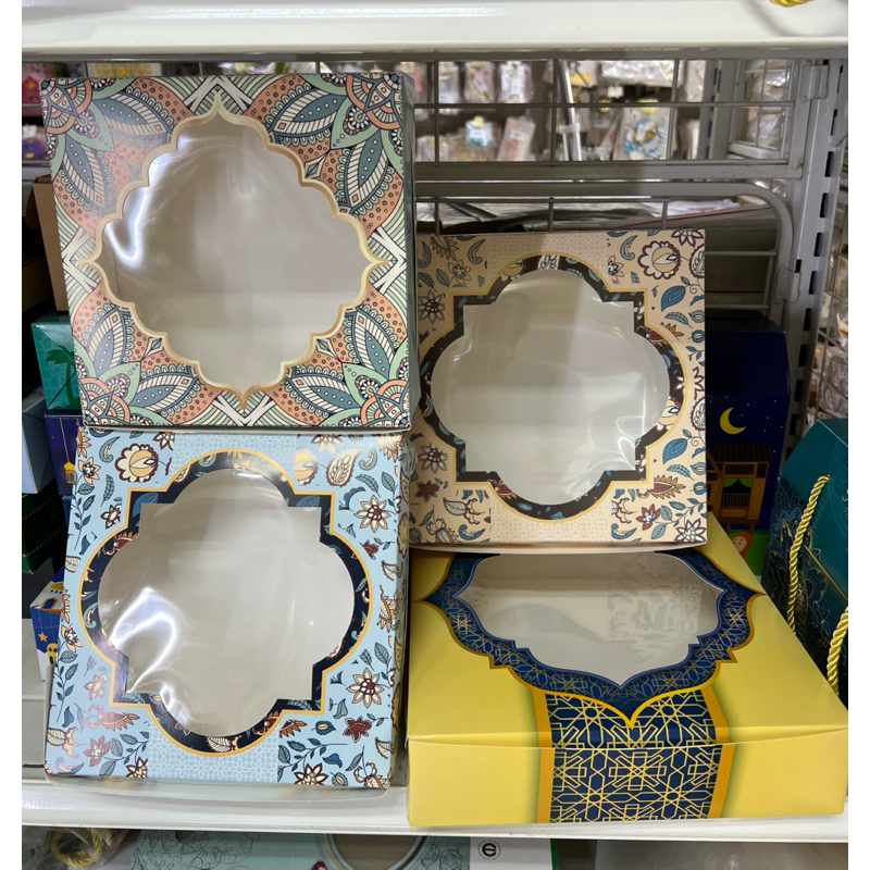 BATIK WINDOW GIFT BOX 8 X 8 X 2.5" / 10 X 10 X 2.5" KOTAK KUIH LAPIS ...