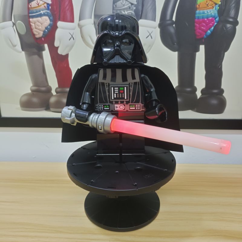 2011 Lego Star Wars Darth Vader LED Torchlight Figure Collection ...