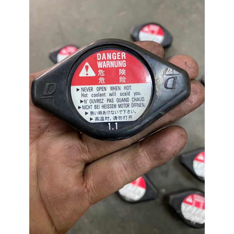 radiator cap 1.1 denso used halfcut japan | Shopee Malaysia