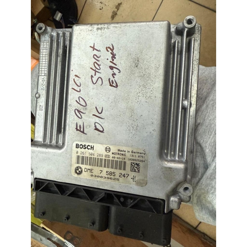 BMW E90 DME Engine control unit ECU 7585247 | Shopee Malaysia