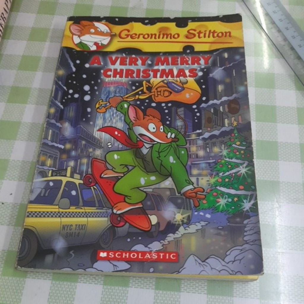 Geronimo Stilton - A VERY MERRY CHRISTMAS ( terpakai) | Shopee Malaysia