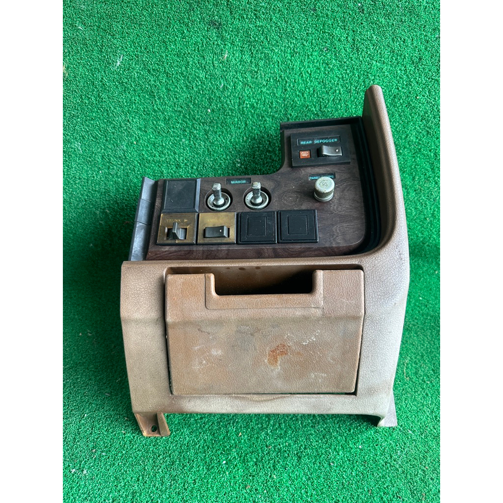Side mirror control panel, panel lamps & rear defogger, nissan gloria ...