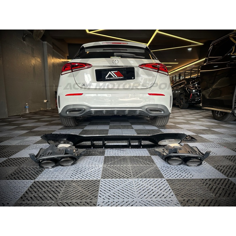 mercedes benz w177 sedan/hatchback A45 rear diffuser (premium) | Shopee ...