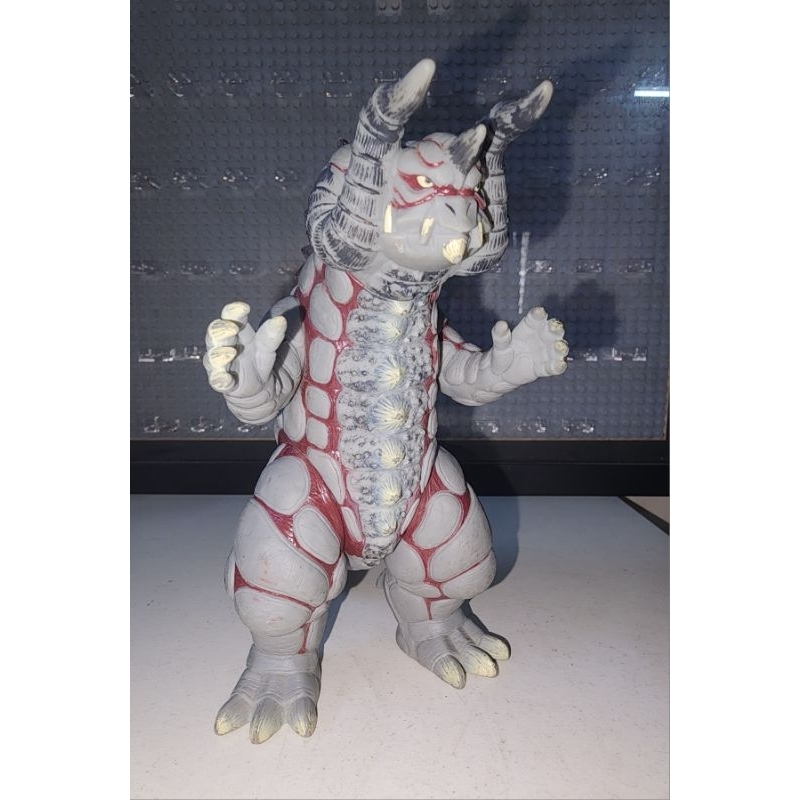 Bandai Ultraman Ultra Monster Kaiju Silvergon. (6 inches) | Shopee Malaysia