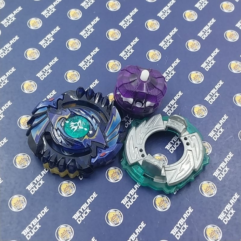 (Ultra Rare) God Layer B-95 Shelter Regulus Prize Bey (Near Perfect ...