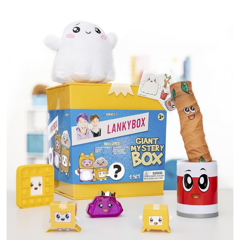 LankyBox Giant Mystery Box, Contains: Wearable Boxy case, 2 Figures, 6 ...