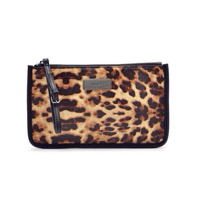 [DEFECT] MANGO MNG Leopard Wristlet Pouch Handbag Vegan Leather PU Faux ...