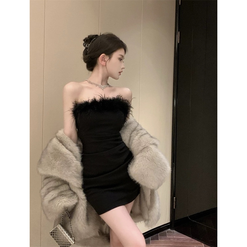 READ STOCK Sexy celebrity one-shoulder fur tube top little black dress ...
