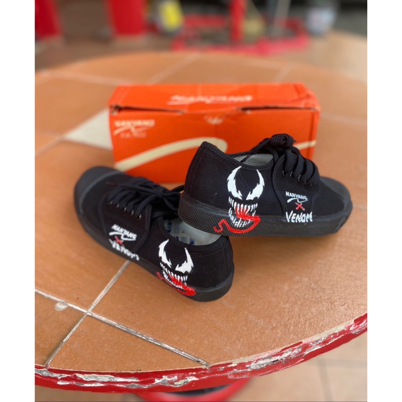 Kasut Nanyang Hitam Custom Venom ( Pre Order ) | Shopee Malaysia