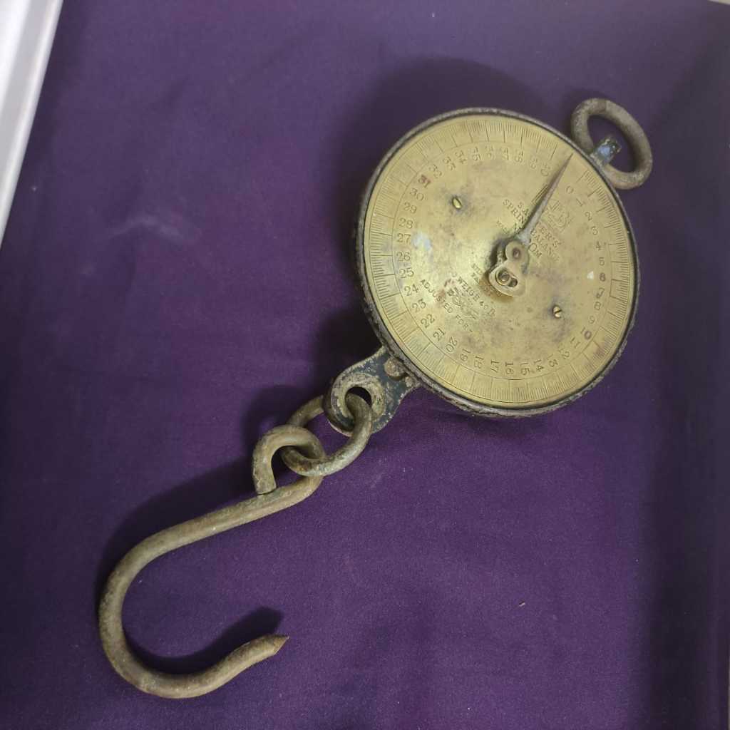 VINTAGE SALTER HANGING SPRING SCALES BALANCE BRASS WEIGHING ANTIQUE ...