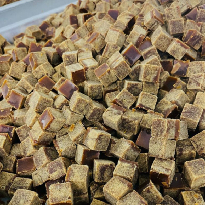 [HALAL] Gula Melaka Kiub Original Kak Liah | 100% Tanpa Campuran Gula ...