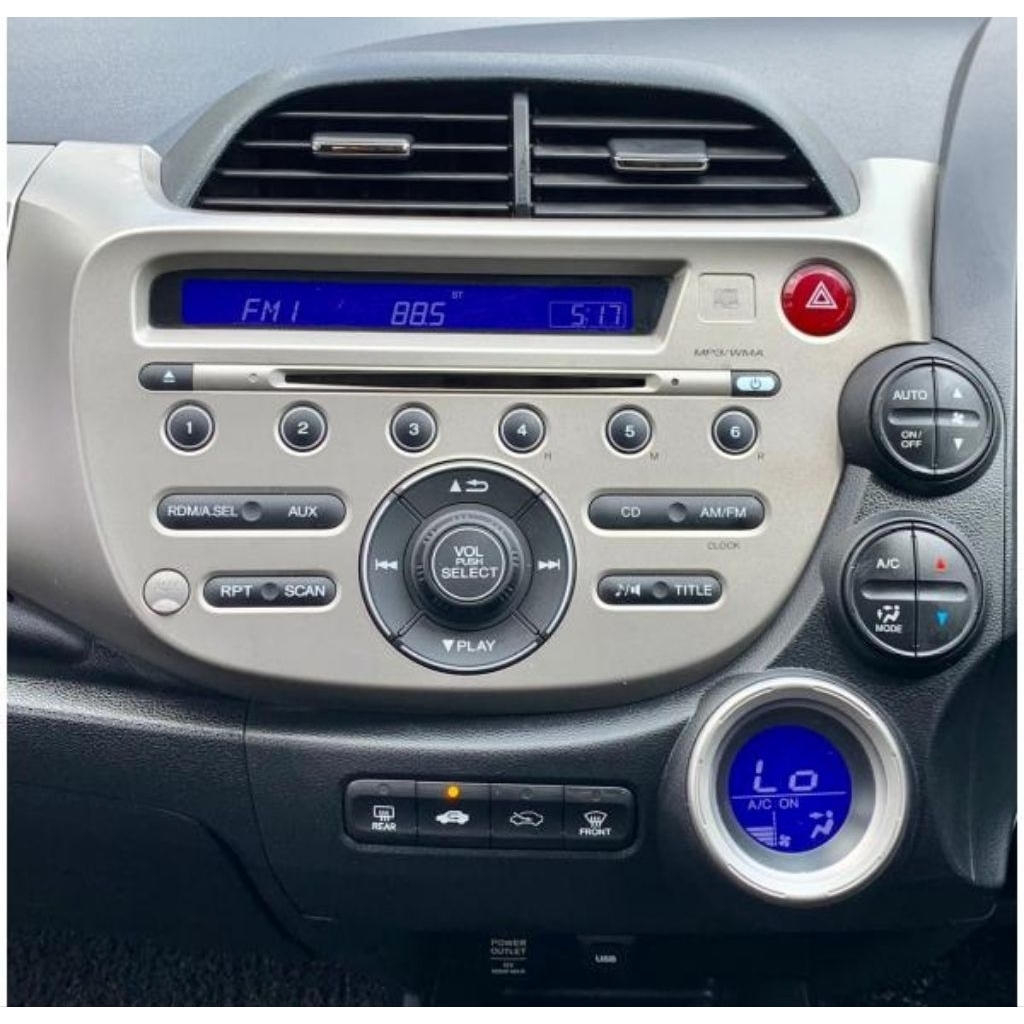 Honda Jazz 2013 Original Head Unit (Functioning, No issues) player ...