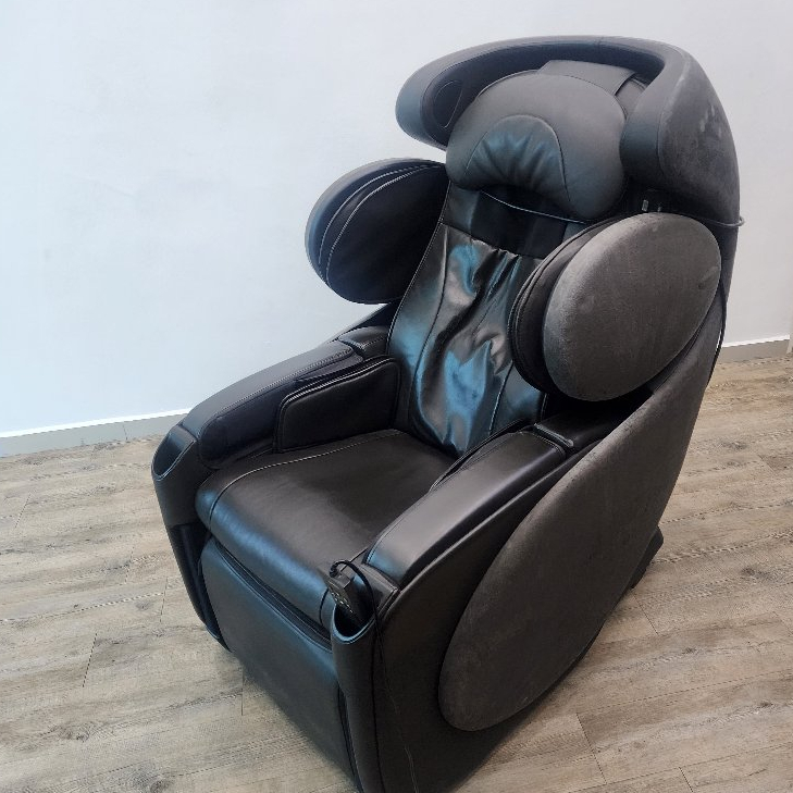 Used Osim body massage chair Udivine good condition Free Shipping ...