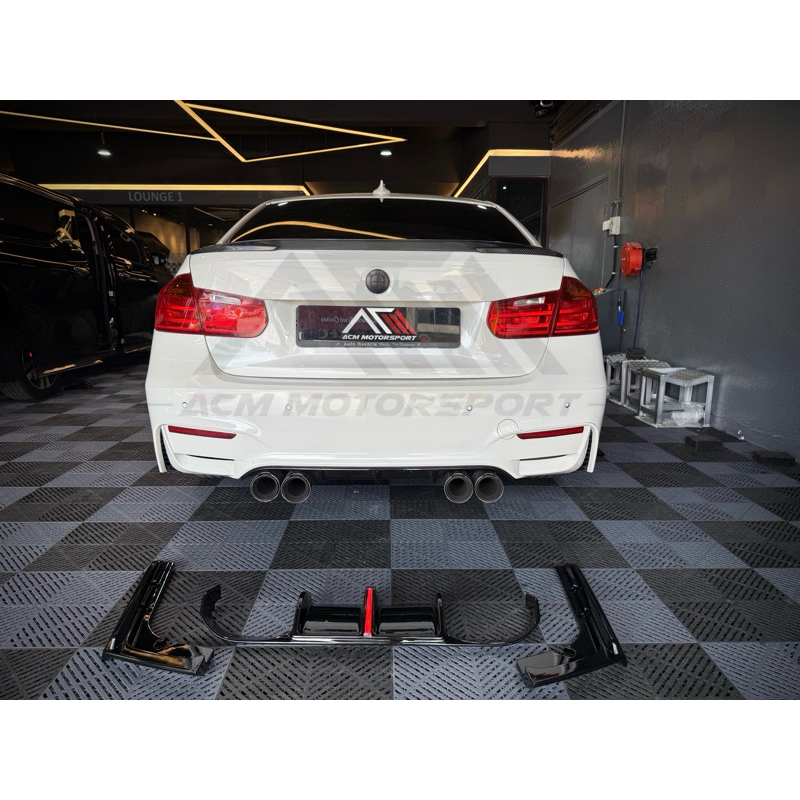 BMW f30 M3 rear diffuser with LED | Shopee Malaysia