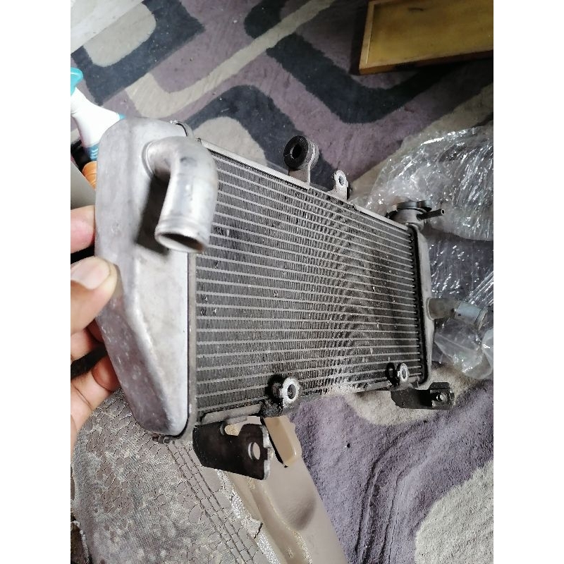 radiator yamaha R25 v1 ori motor | Shopee Malaysia